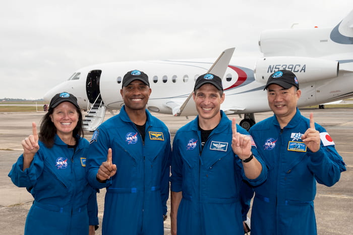 Christian Astronaut Takes Bible And Communion Cups To Space On His ...