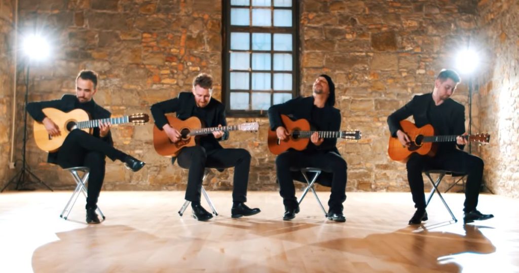 Italian Guitar Quartet Performs Outstanding Cover Of 'Amazing Grace ...