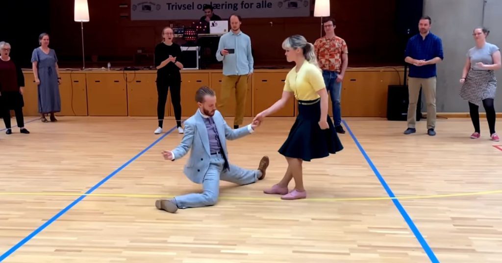Sondre and Tanya Dance Boogie Woogie To 'Rock Around The Clock'