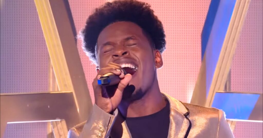 Young Man Sings Breathtaking Rendition of 'Hallelujah' on The Voice ...