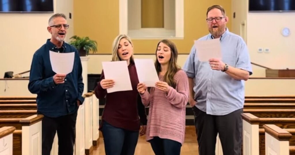 The Statler Brothers Sing 'Amazing Grace' With Barbara Mandrell | FaithPot