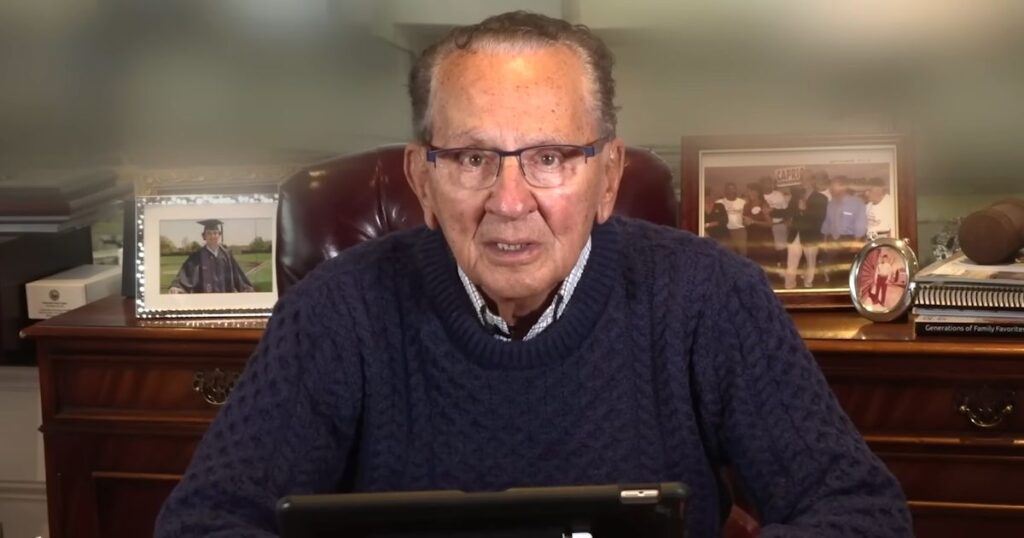 Judge Frank Caprio Asks for Prayers After Cancer Diagnosis in Emotional ...