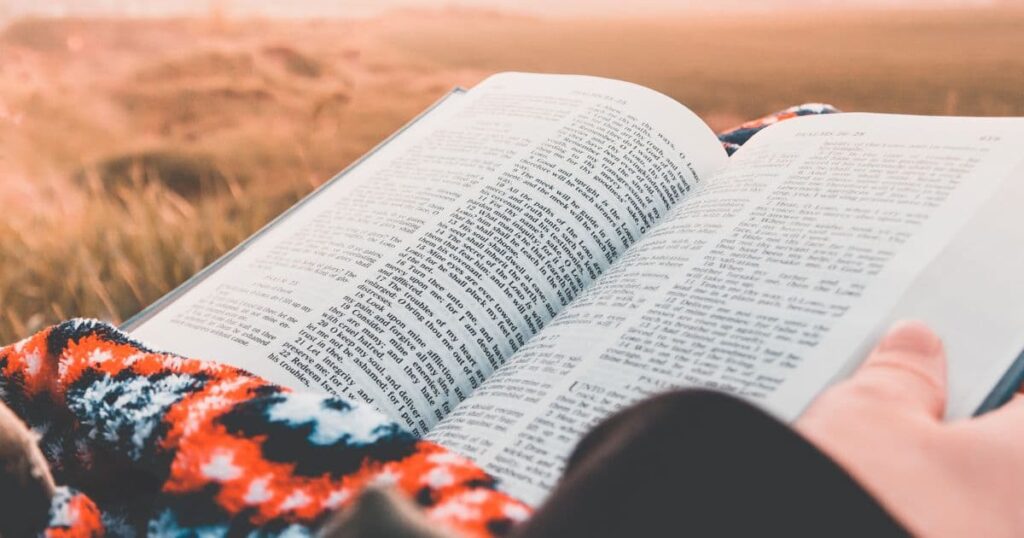 How to Start a Daily Bible Reading Habit